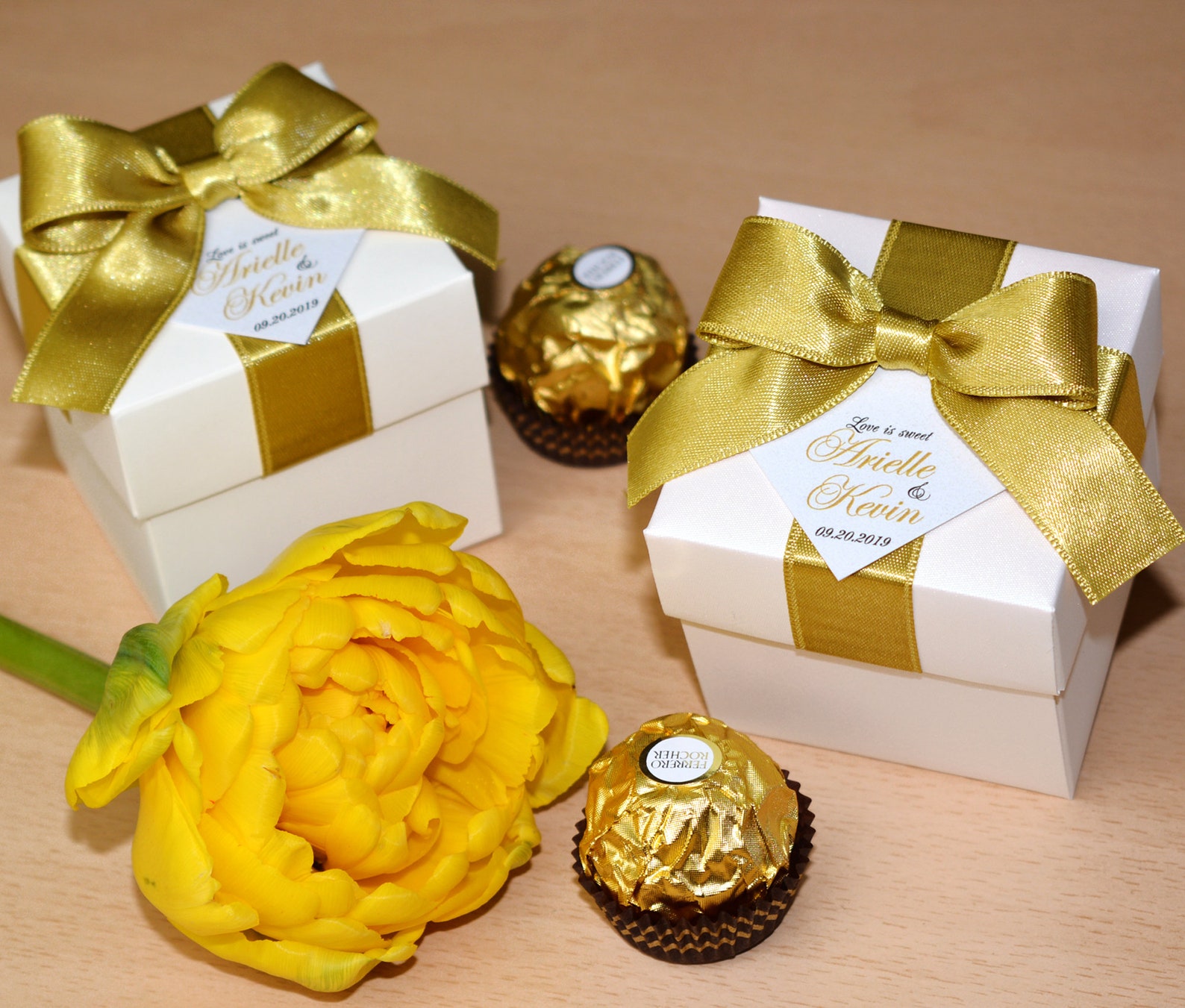 Gold Personalized Wedding Bonbonniere Wedding Favors Boxes With Satin ...