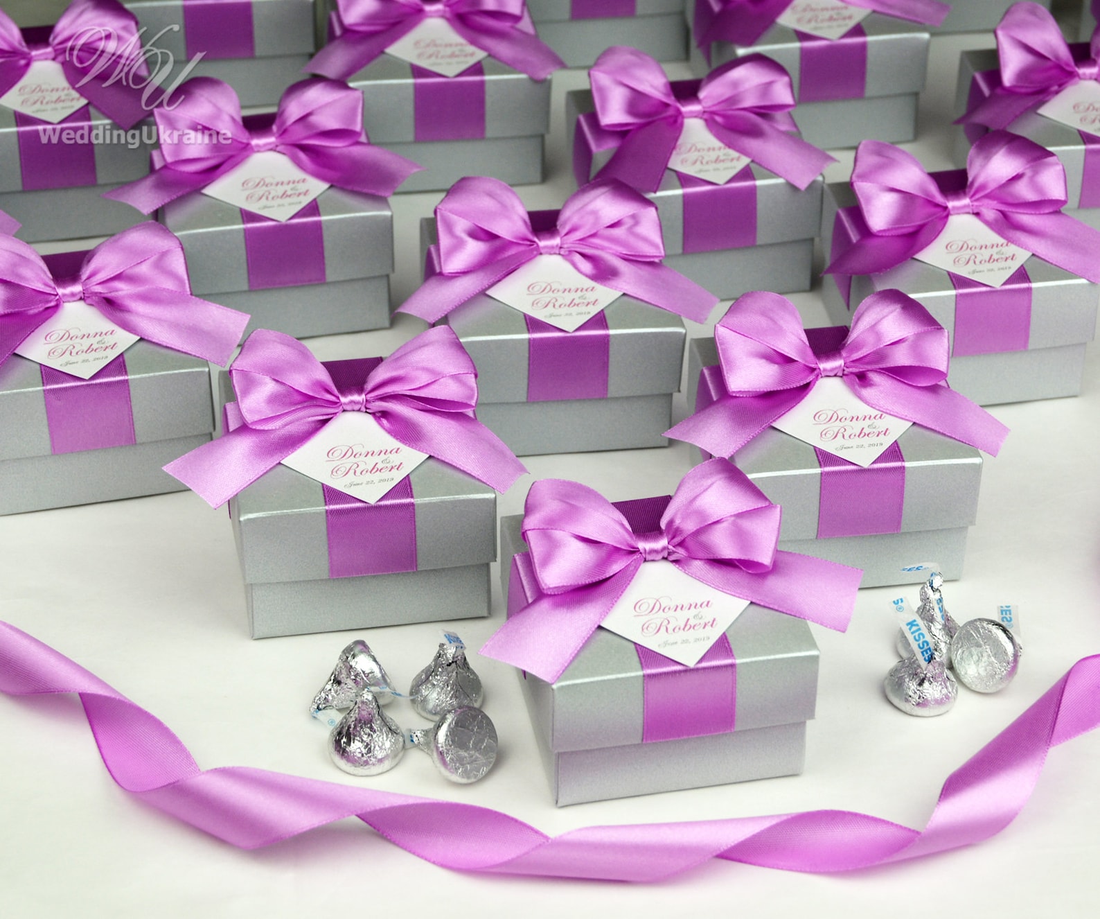 Silver wedding favor gift box with satin ribbon bow and your | Etsy