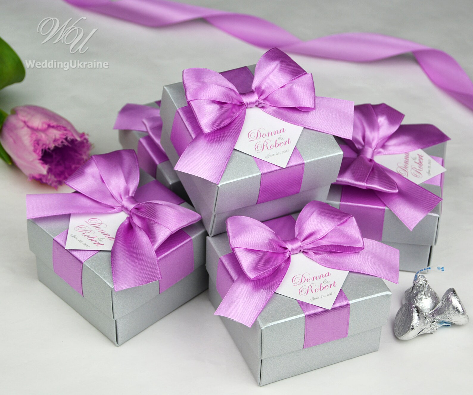 Silver wedding favor gift box with satin ribbon bow and your | Etsy