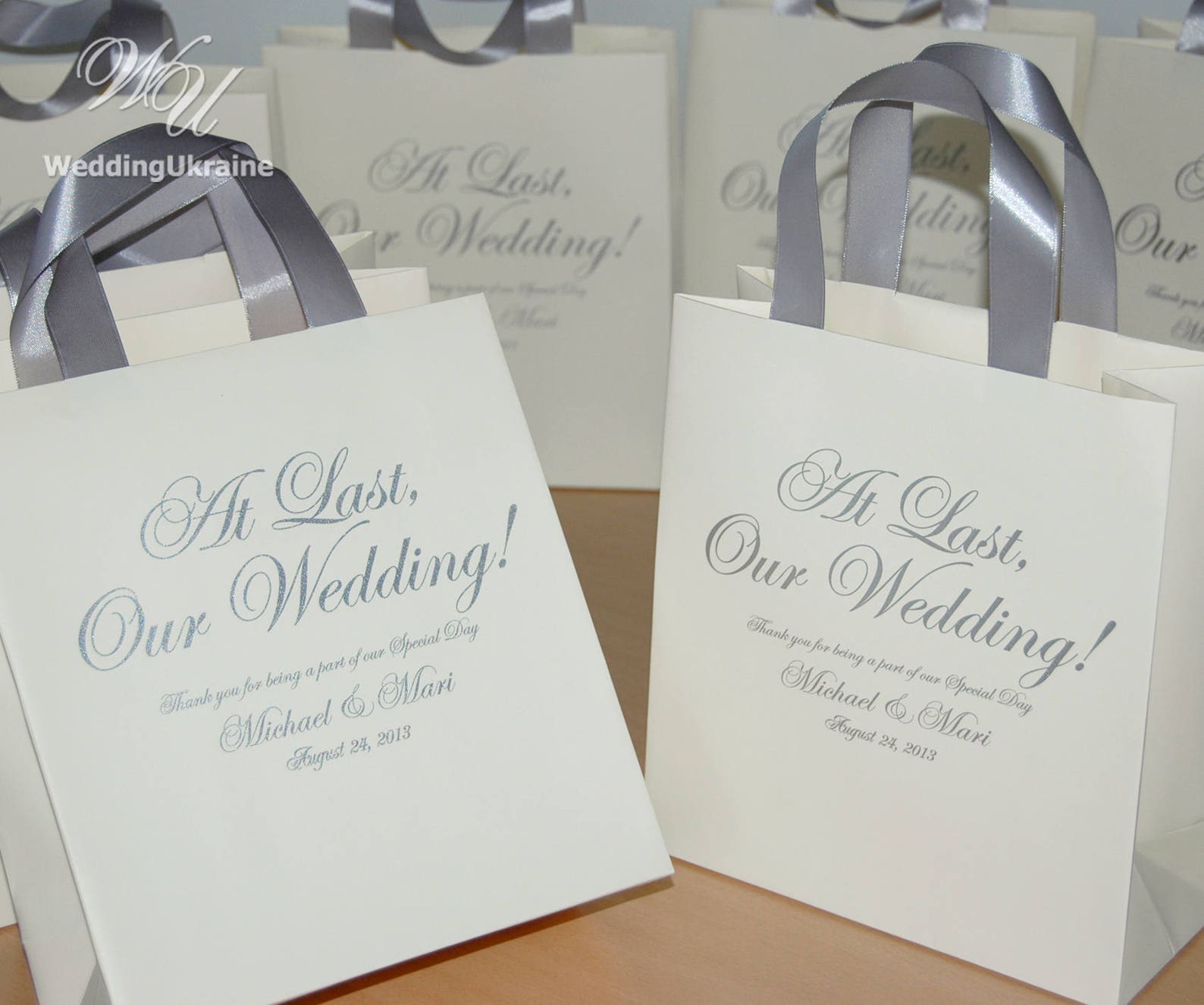 25 Wedding Gift Bags for Your Wedding Guests With Silver Satin - Etsy