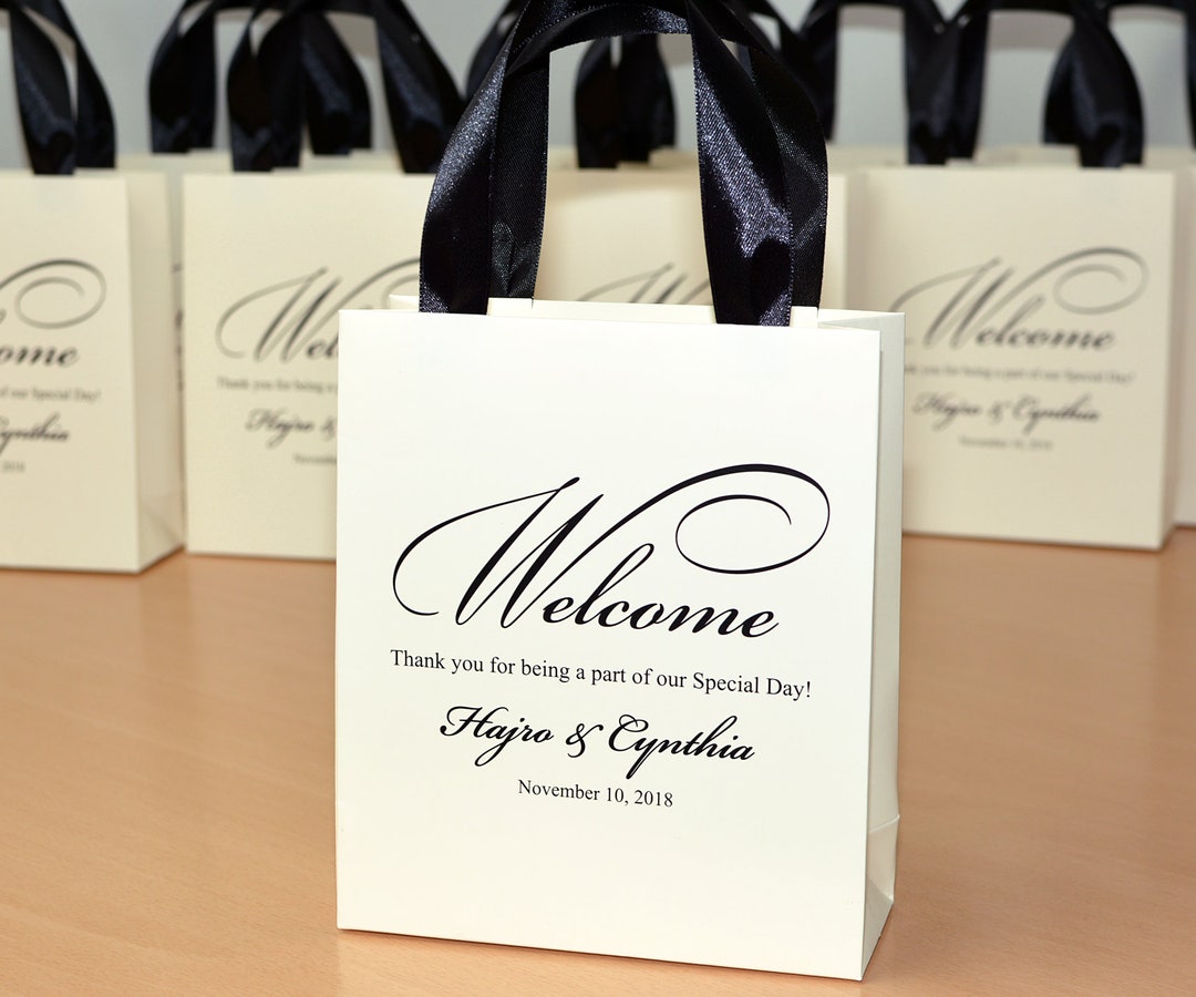 30 Ivory Wedding Welcome Bags With Satin Ribbon Handles and Your Names ...
