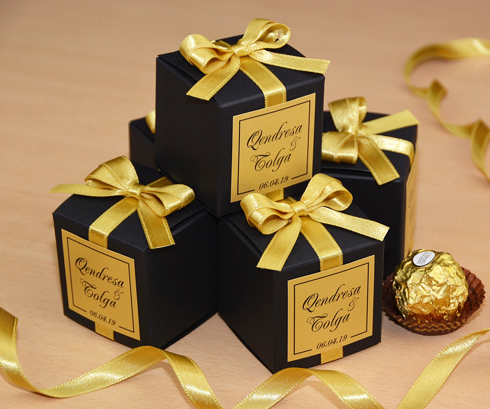 Black & Gold Wedding Favor Boxes for Guests. Elegant Wedding - Etsy UK