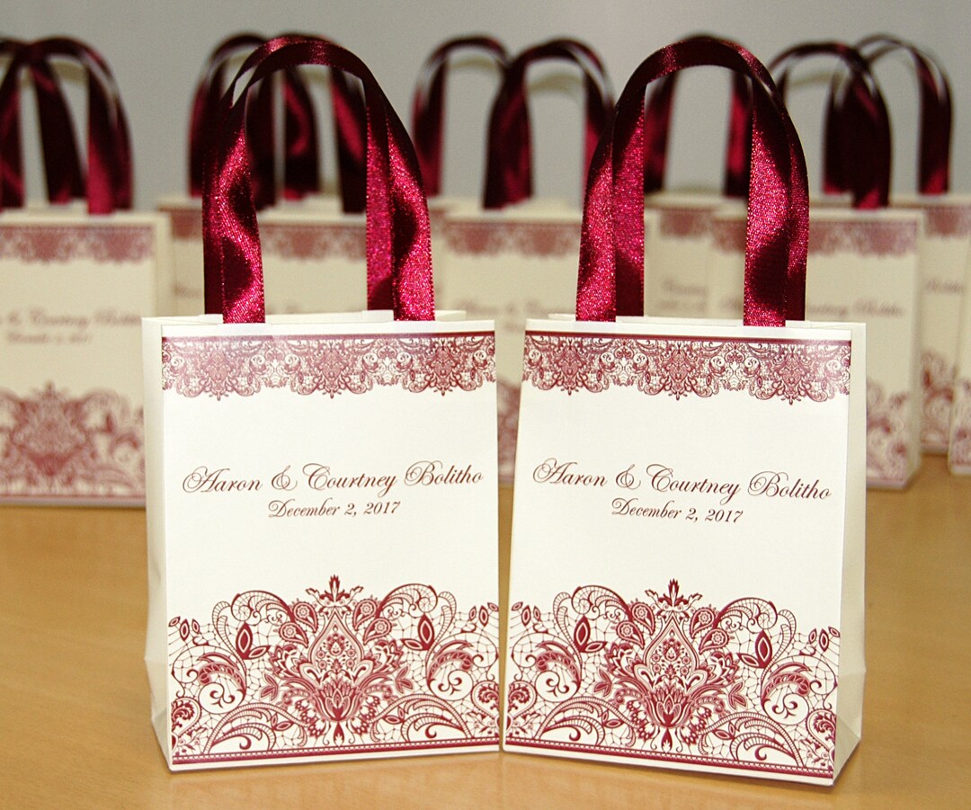 Chic Wedding Gift Bags for Small Souvenirs Personalized Bag With Satin ...