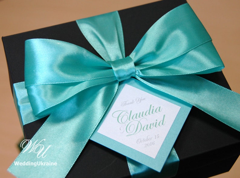 Elegant Gift Box With Tag, Satin Satin Ribbon and Big Doubled Bow ...