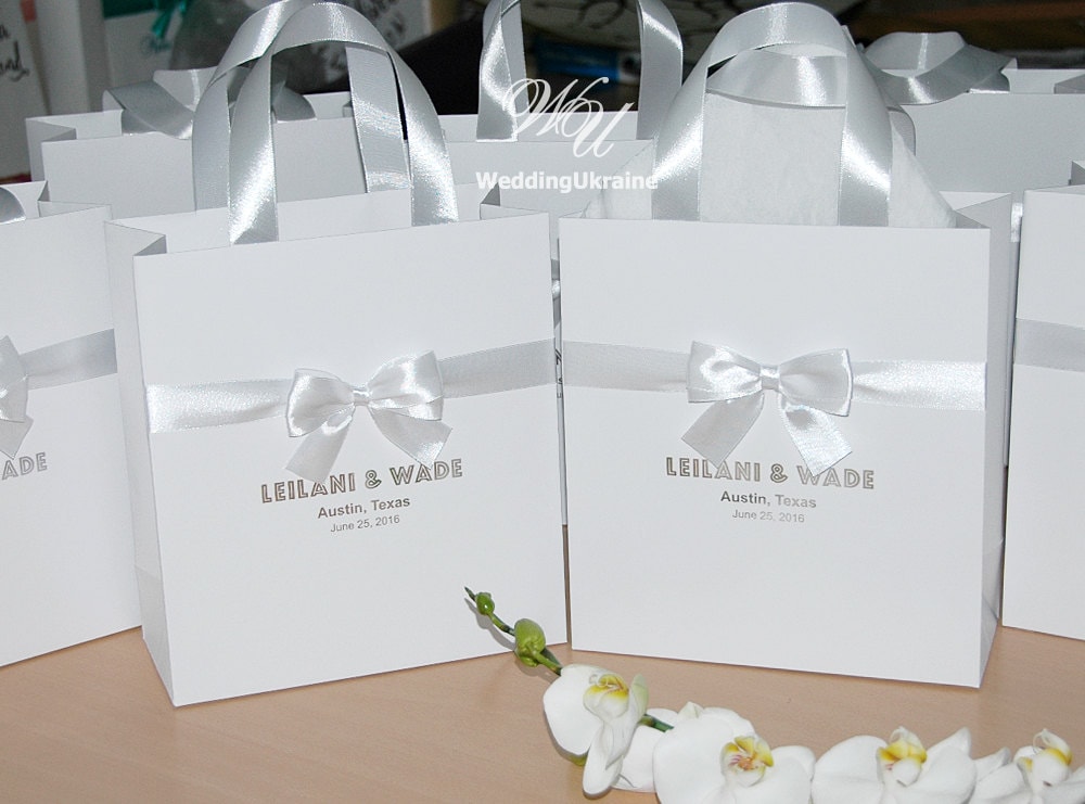 100 white wedding gift bags with satin ribbon bow and Silver | Etsy