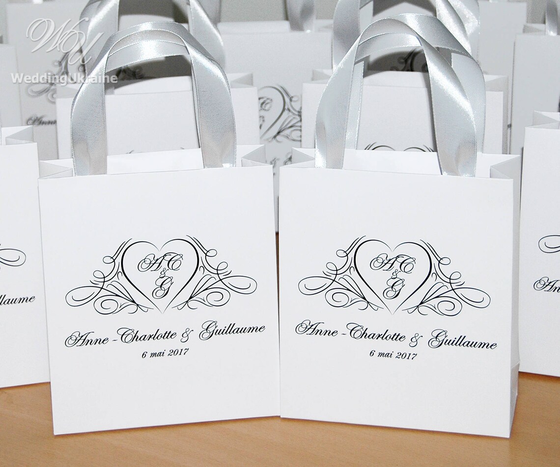 20 Wedding Gift Bags for Guests With Satin Ribbon and Names | Etsy