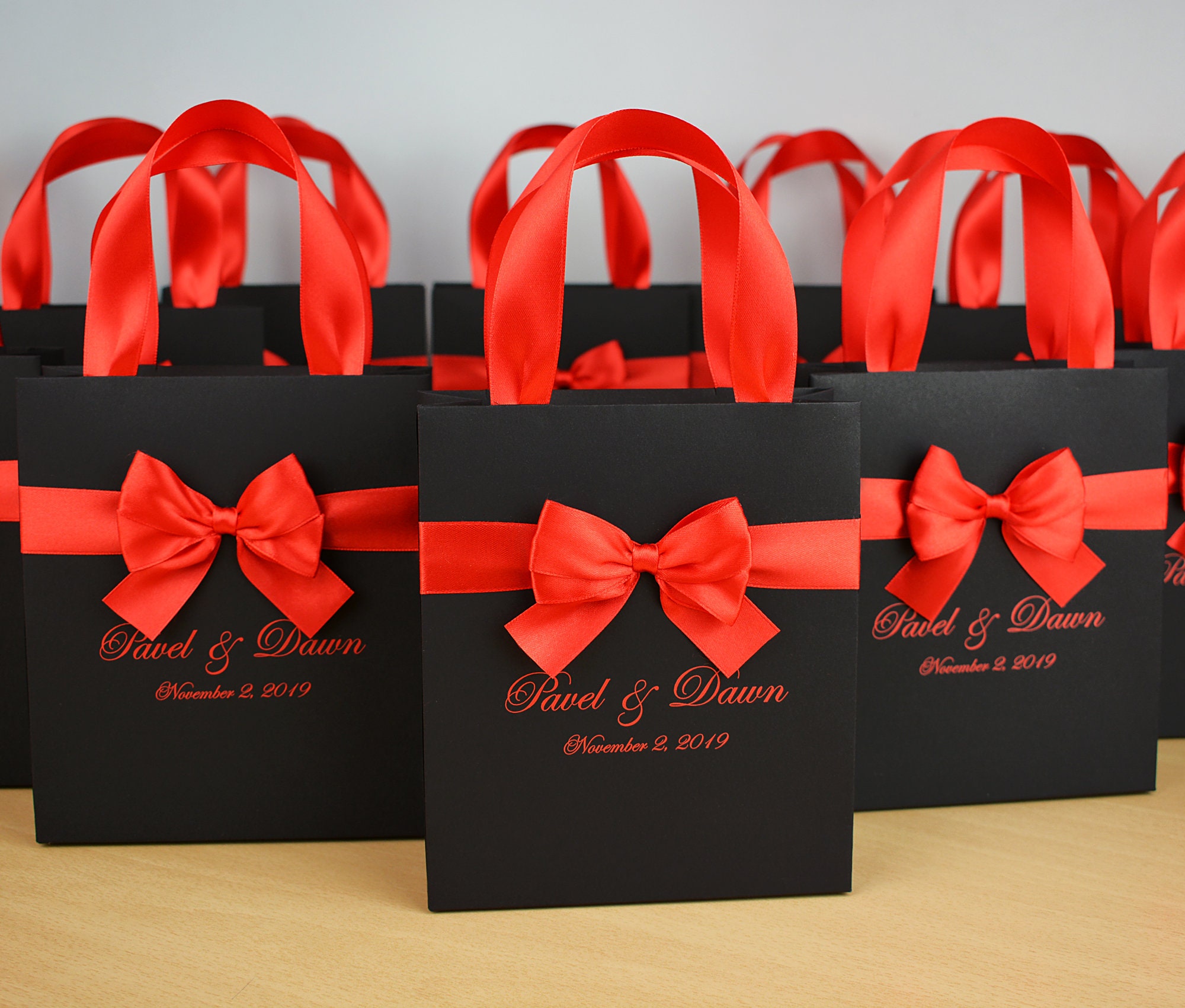 Black Red Wedding Welcome Bag With Satin Ribbon Handles Bow and Names Elegant Personalized Gift Bags for Wedding Favor for Guests Etsy Canada
