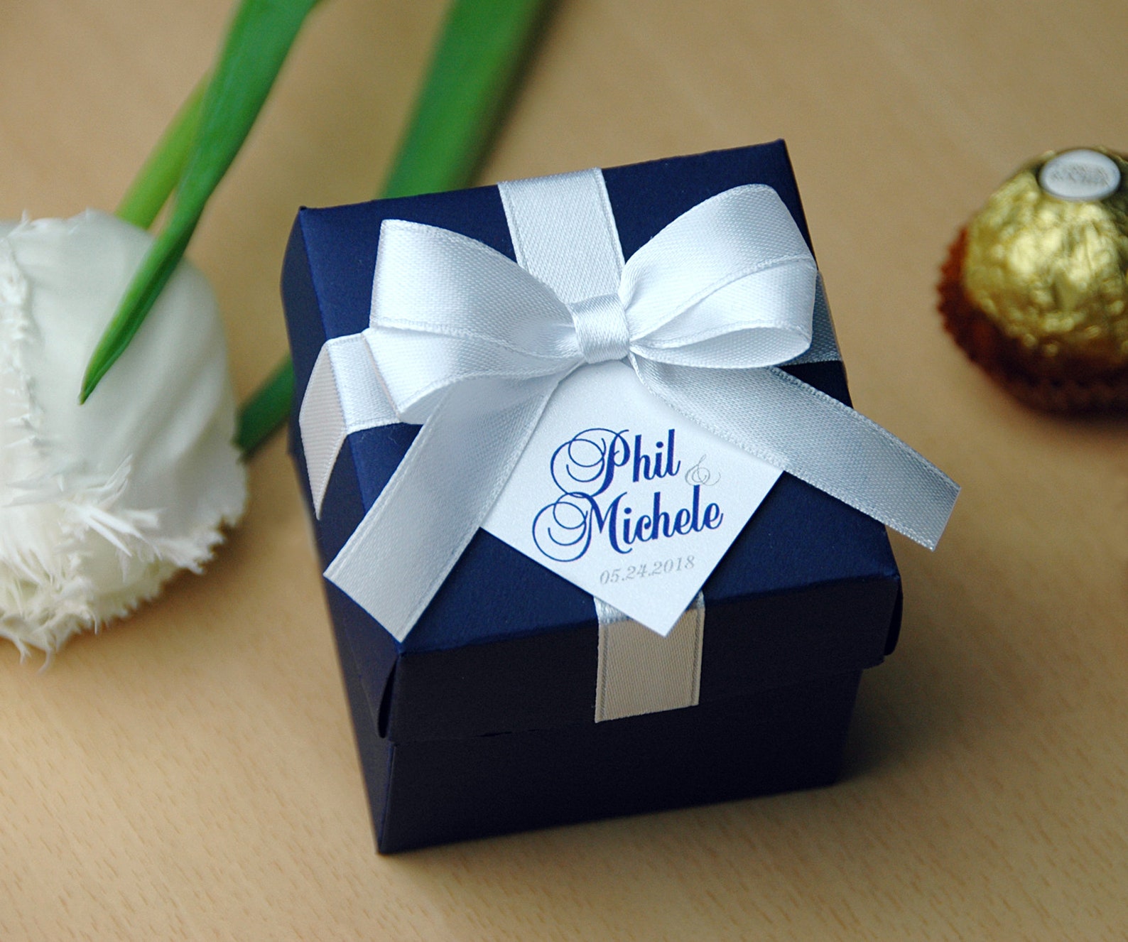 Chic Gold favor boxes with satin ribbon bow and custom tag | Etsy