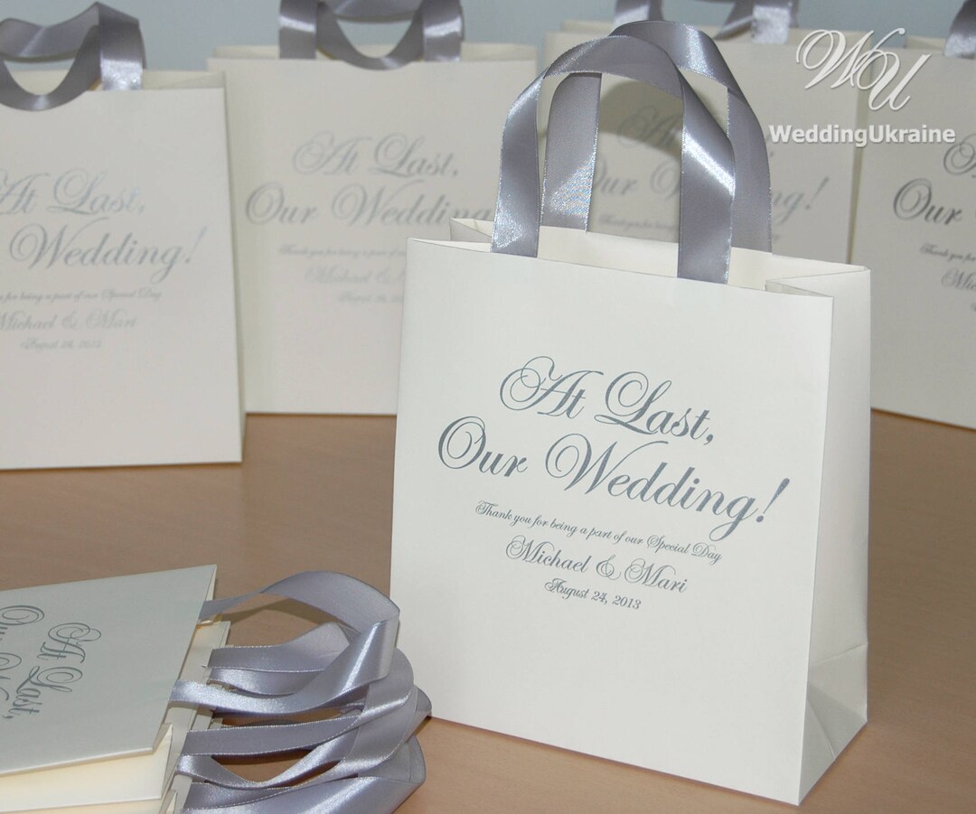25 Wedding Gift Bags for Your Wedding Guests With Silver Satin Ribbon ...