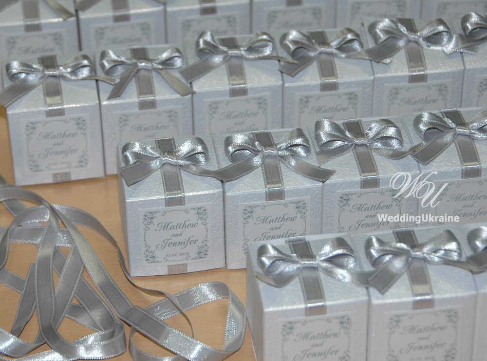 Wedding Bonbonniere Favor Box With Silver Bow White Candy Box With ...