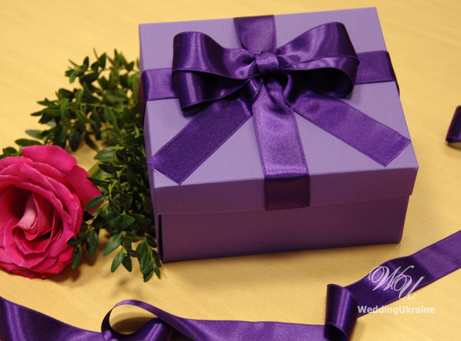 Purple favor gift box with tag satin ribbon and big doubled | Etsy