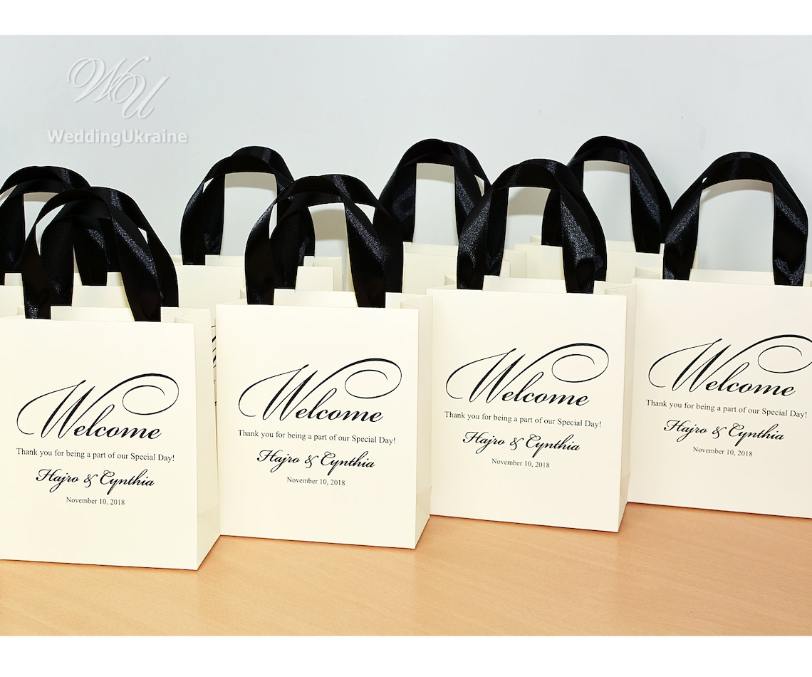 30 Ivory Wedding Welcome Bags With Satin Ribbon Handles and Your Names ...