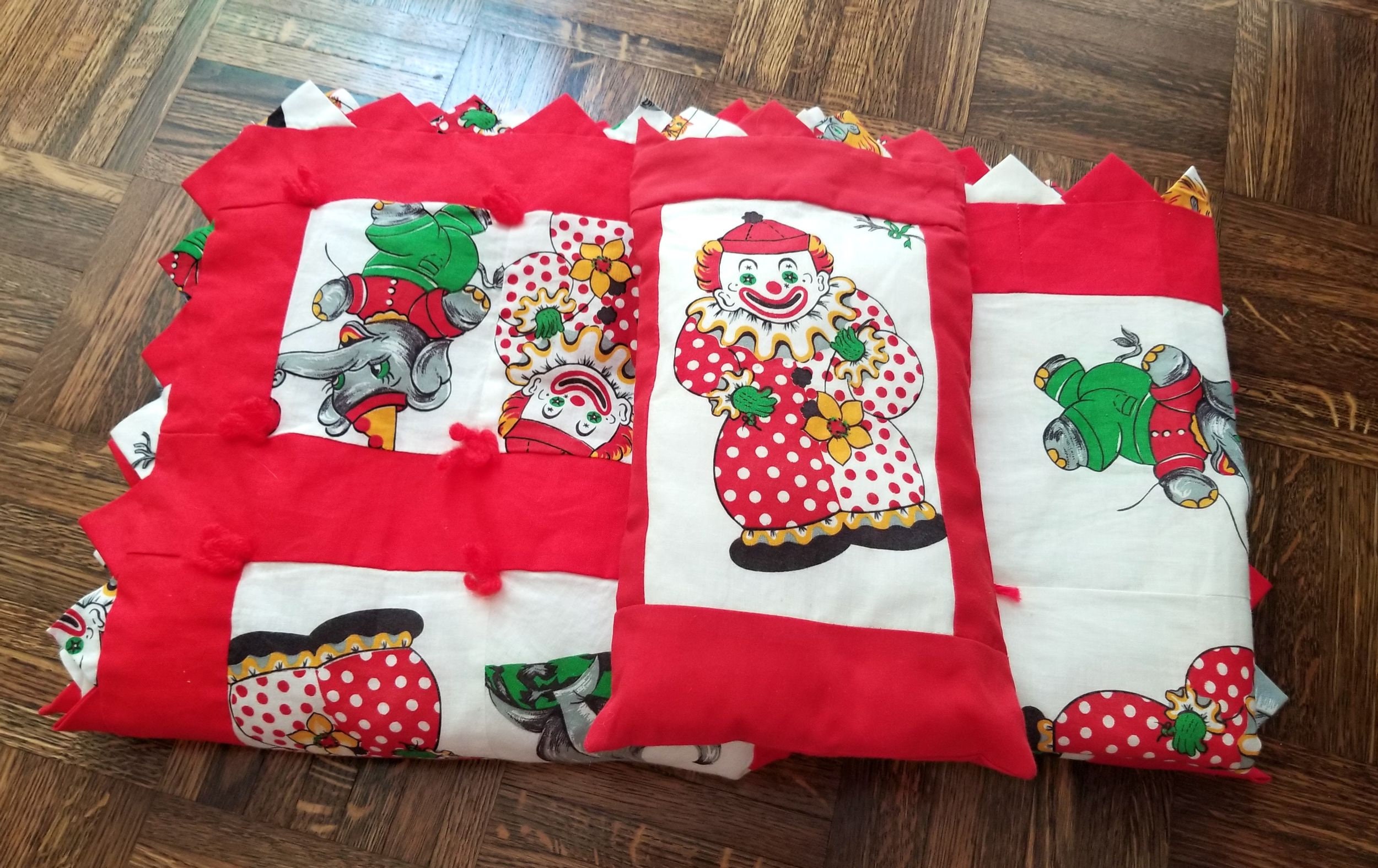 Circus Clown Themed Three-piece Quilt Set With Two Blankets - Etsy UK