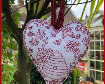 Dandelion Designs by Mandy Shaw Redwork Hanging Heart - If Friends Were ...
