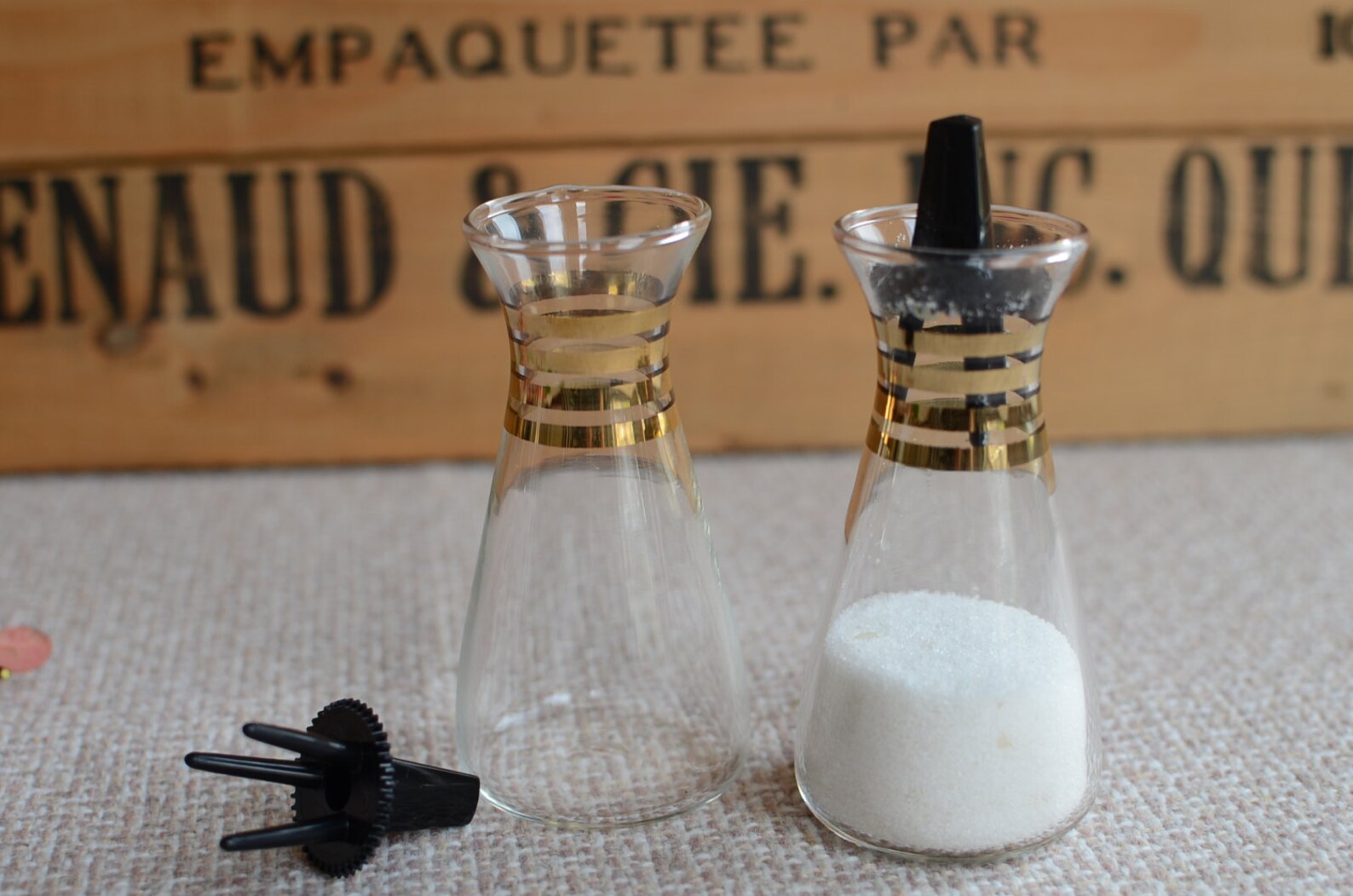 Pyrex Salt and Pepper Shaker 1960's Glass 14k Gold - Etsy