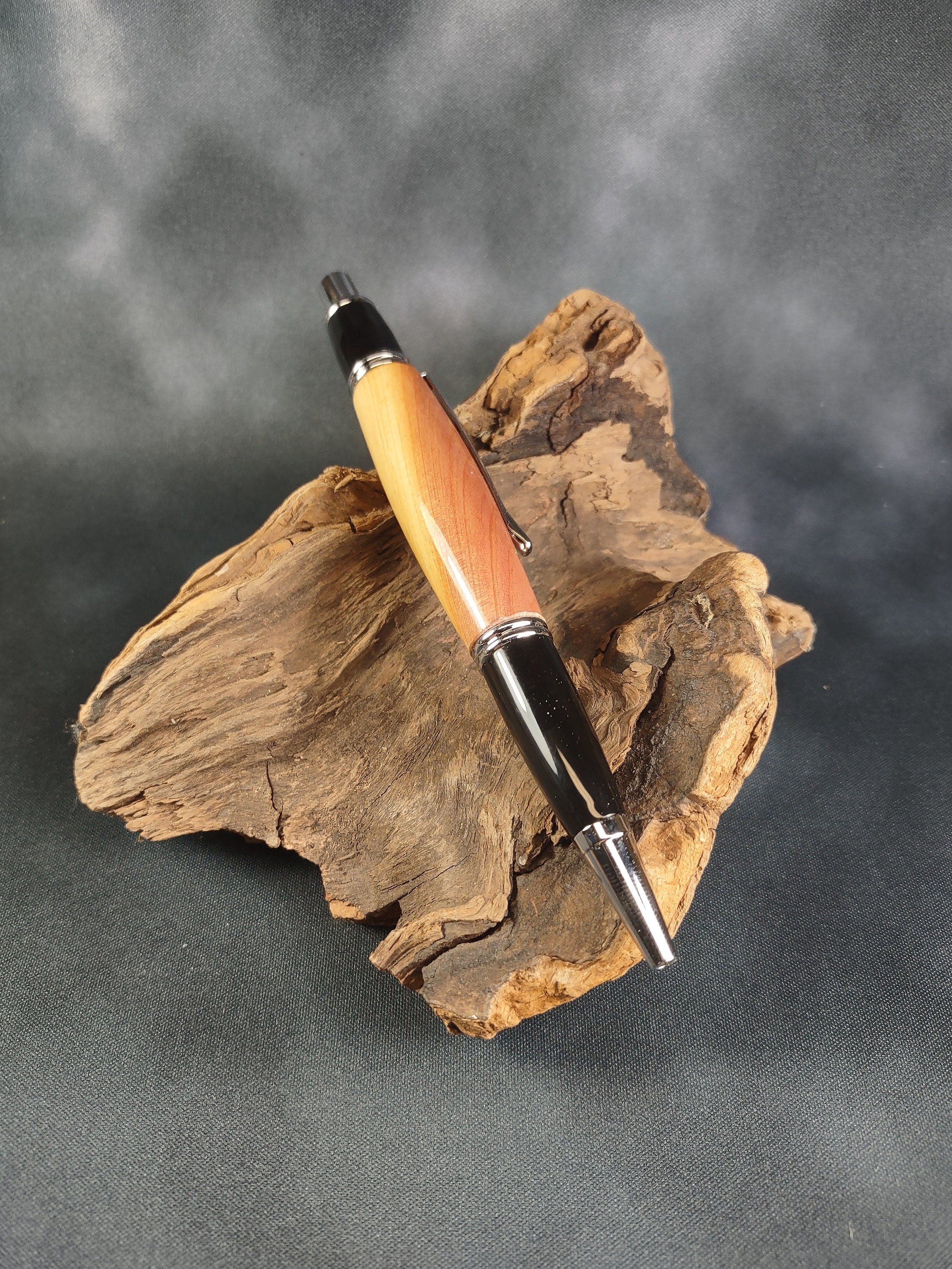 Eastern Red Cedar Gatsby Click Pen in Chrome - Etsy