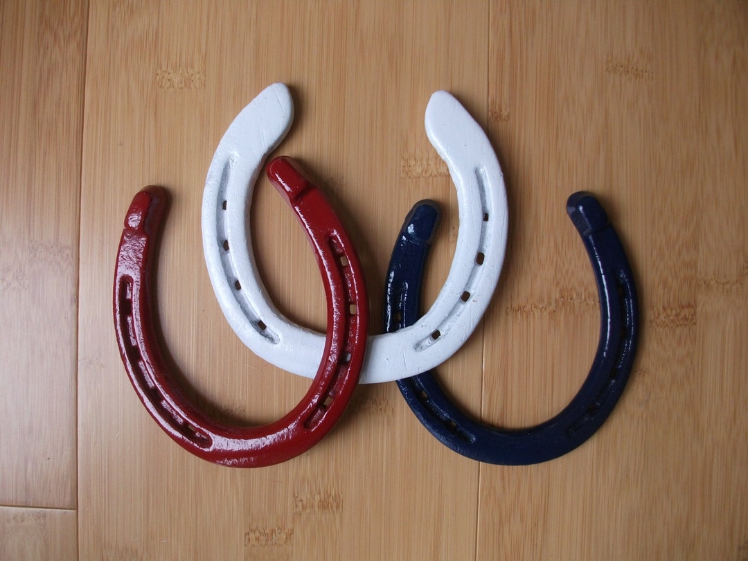 Patriotic Horseshoe Decor: Red White Blue Rustic Barn Art - Etsy