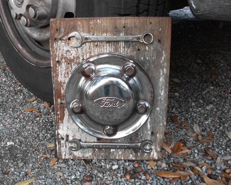 Ford Hubcap Wall Art: Rustic Garage Decor, Recycled Truck Parts - Etsy