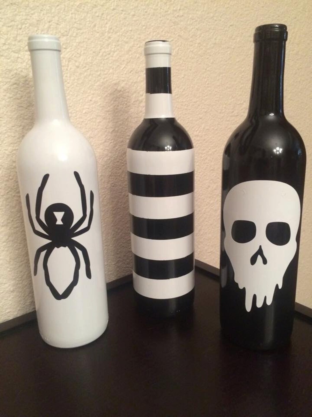 Spooky Halloween Wine Bottle Set Halloween Wine Bottle Set Halloween ...