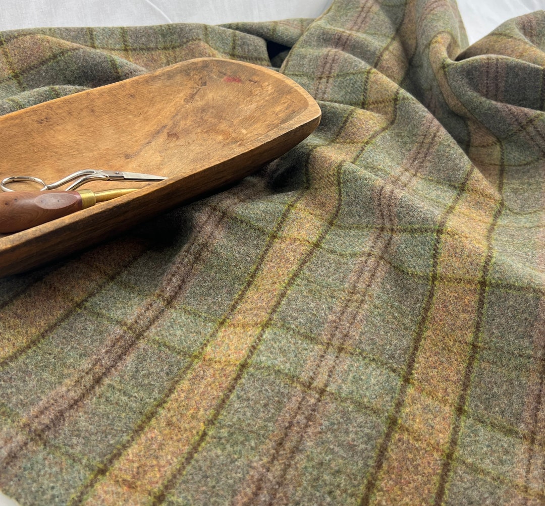 100% Wool Fat 1/4's 16x28 for Rug Hooking, Appliqué and Crafts. Washed ...