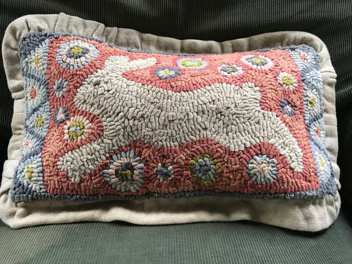 JACK RABBIT Rug pattern for hooking or punch needle. Comes in | Etsy