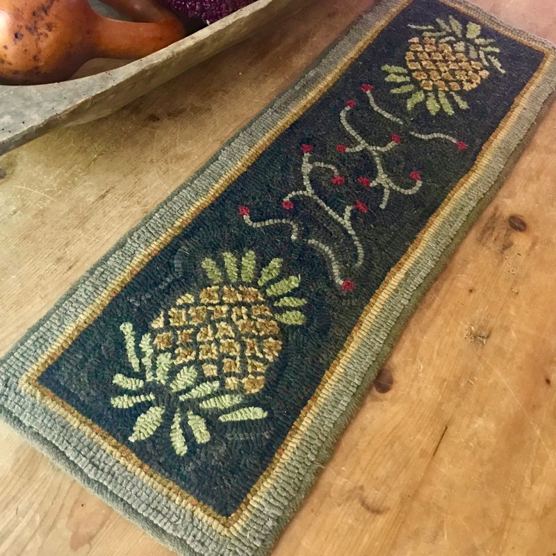 Hooked Table Mat - Etsy
