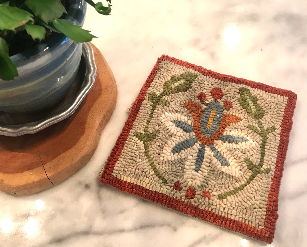 TULIP Rug Pattern for Hooking and Punch Needle. 8" X 8"". Foundation ...