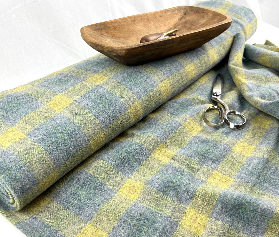 Wool Fabric by the Yard 100 Percent Wool Medium Weight 1 Lb., 1 Oz. per ...