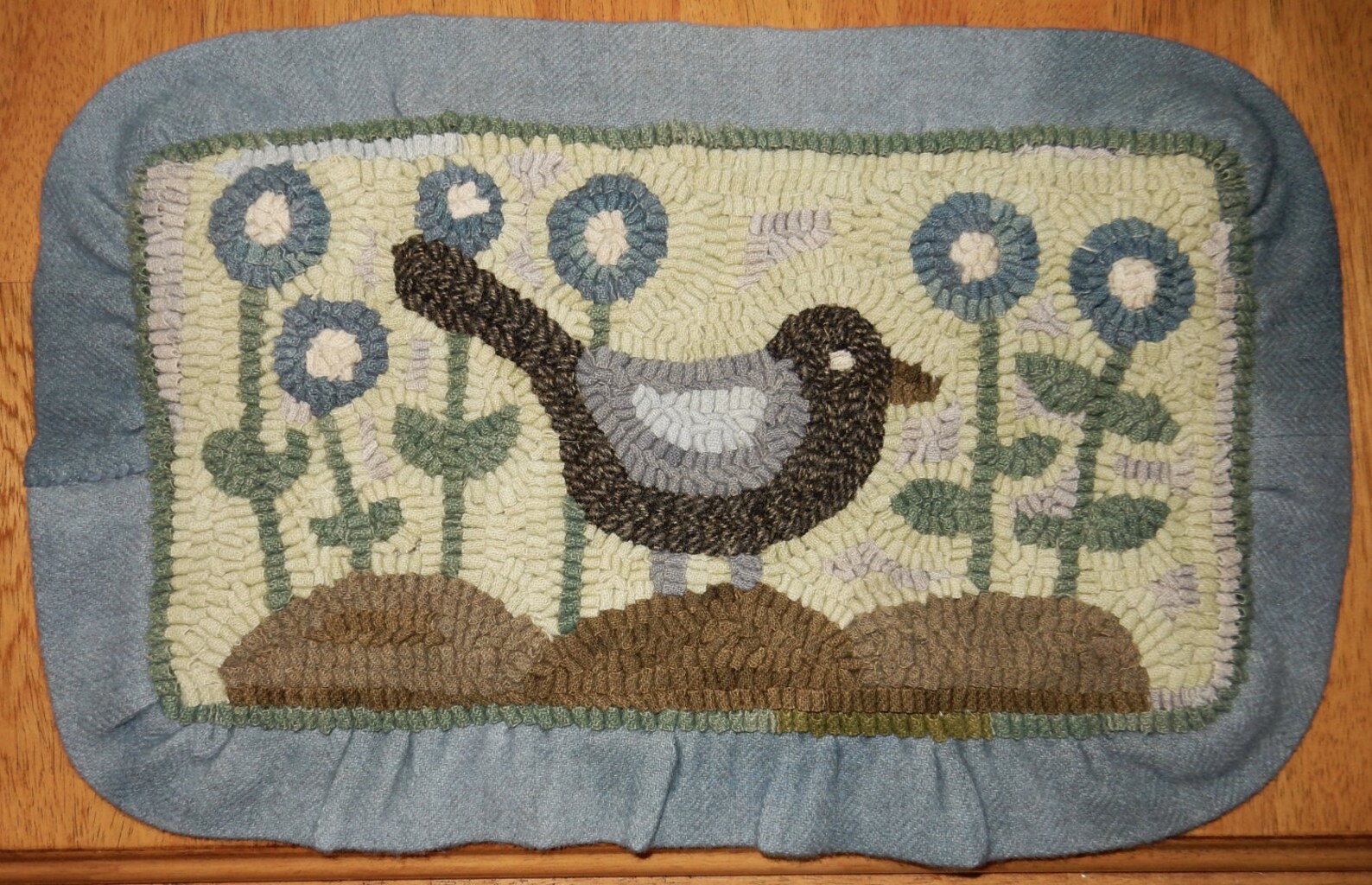 SWEET BIRD Rug Pattern for Hooking or Punch Needle. Comes in 2 - Etsy