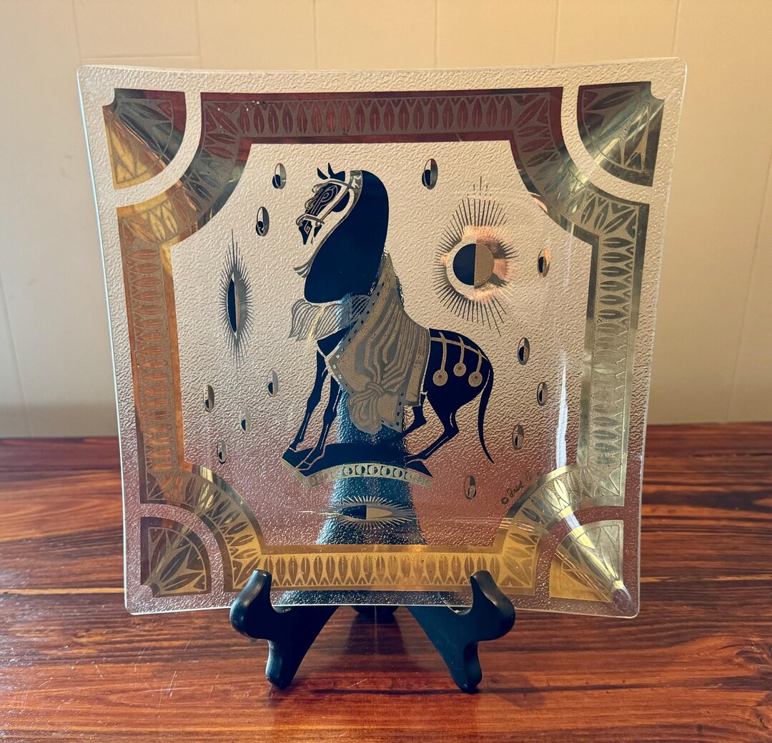 Vintage Fred Press Trojan Horse Plates, Set of 3 - Etsy