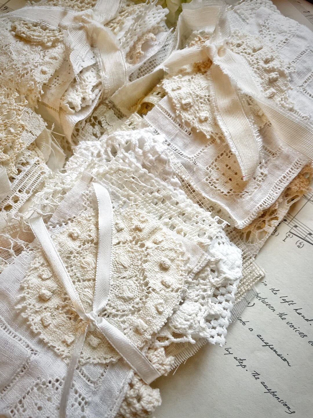 30 Pcs Vintage Off-white Lace Scrap Mystery Set for Scrapbooking, Junk ...