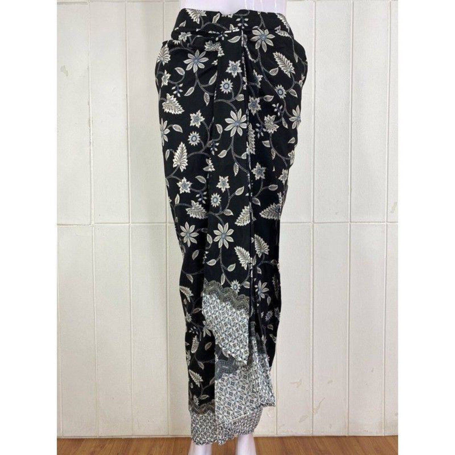 Batik Wrap Skirt, Kebaya Skirt Traditional From Indonesia - KATCO - Etsy
