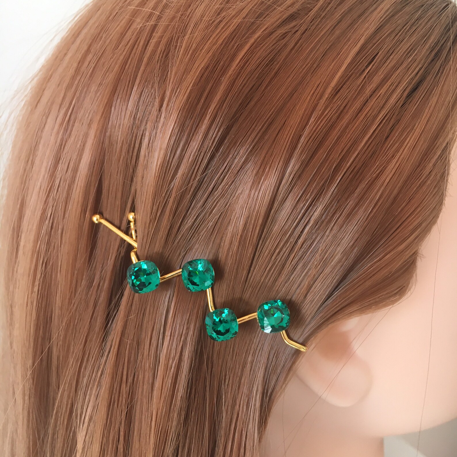 Emerald Crystal Hair Clip, Green Twisted Hair Pins, Geometric Gold ...