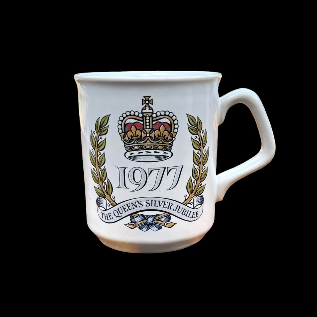 Silver Jubilee 1952-1977 Queen Elizabeth British Commemorative Souvenir ...