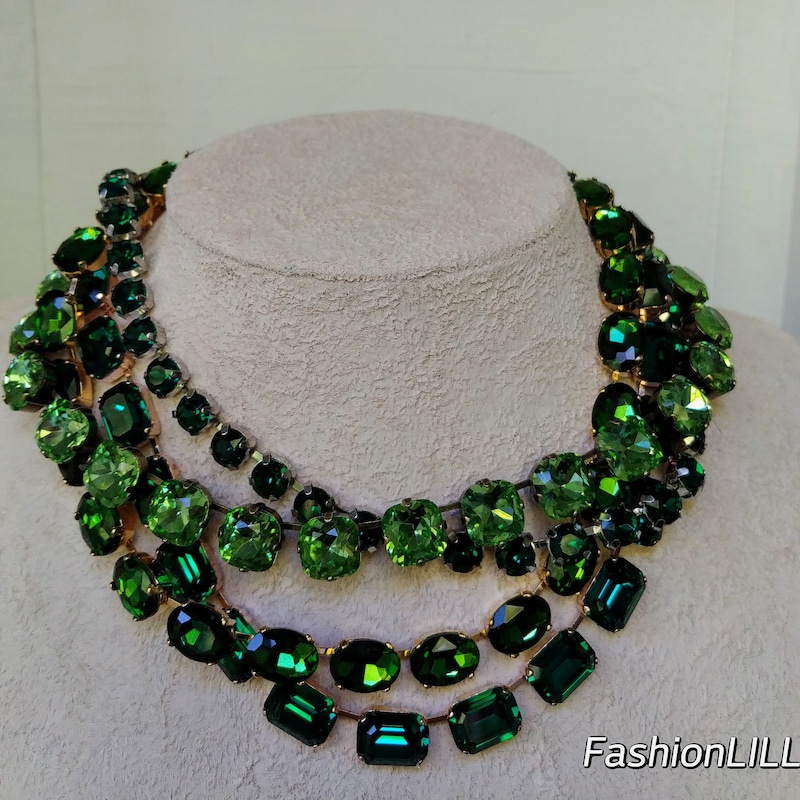 Cushion Emerald Necklace - Etsy UK