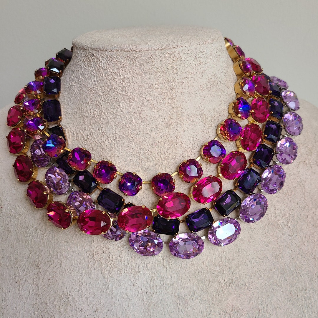 Violet Oval Anna Wintour Necklace, Fuchsia Pink Collet Gold, Amethyst ...