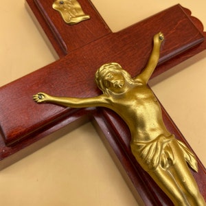 Vintage Catholic Divinity Crucifix Wall Cross Box Travel Alter Holy ...