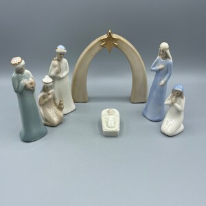 7 Piece Pastel Porcelain Nativity Set White Blue Ceramic Vintage ...