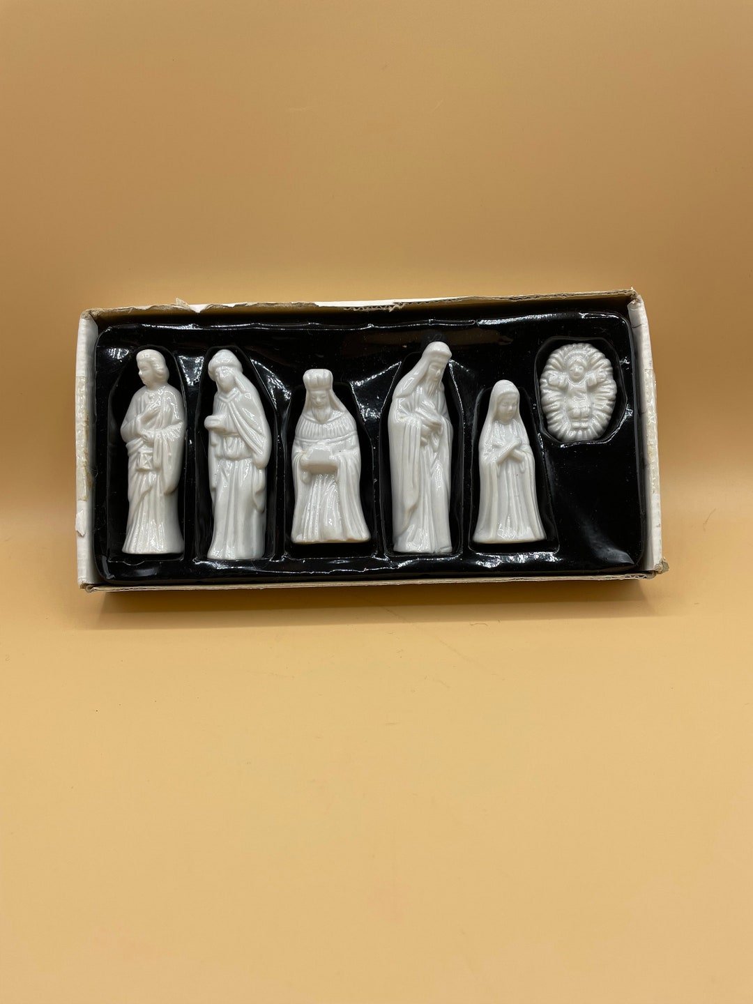 White Porcelain Nativity Set Ceramic 6 Piece Christmas Holiday Decor ...