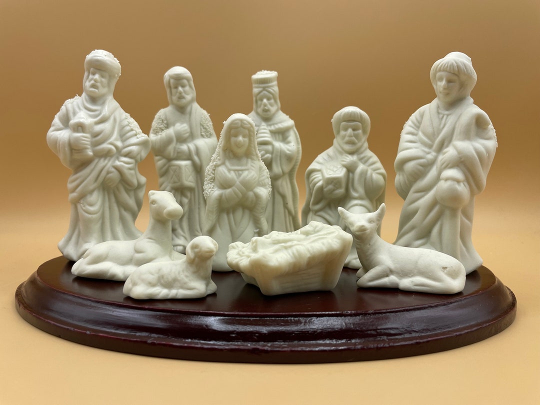 Vintage White Bisque Porcelain Nativity 11 Piece Set Christmas Nativity ...