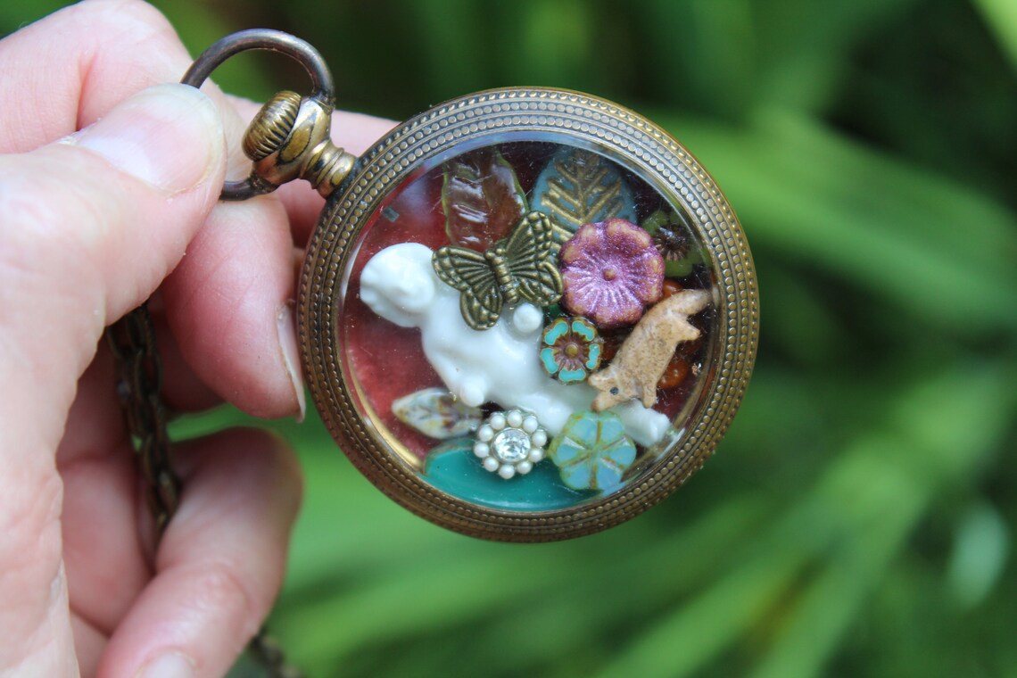Repurposed Pocket Watch Diorama - Etsy