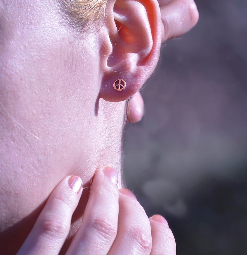 Peace Sign Studs 14kpeace Symbol Stud Earringfree Love - Etsy