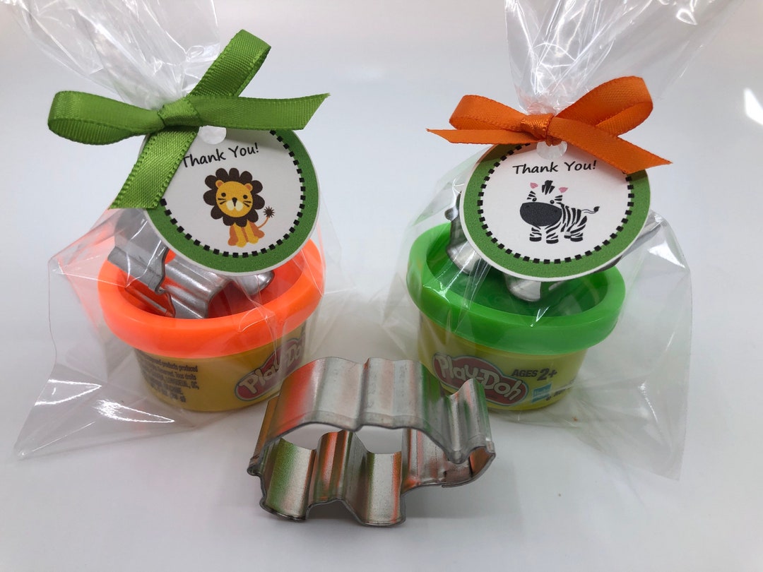 Safari Party Favor: Play-doh, Elephant Cutter & Tag - Etsy