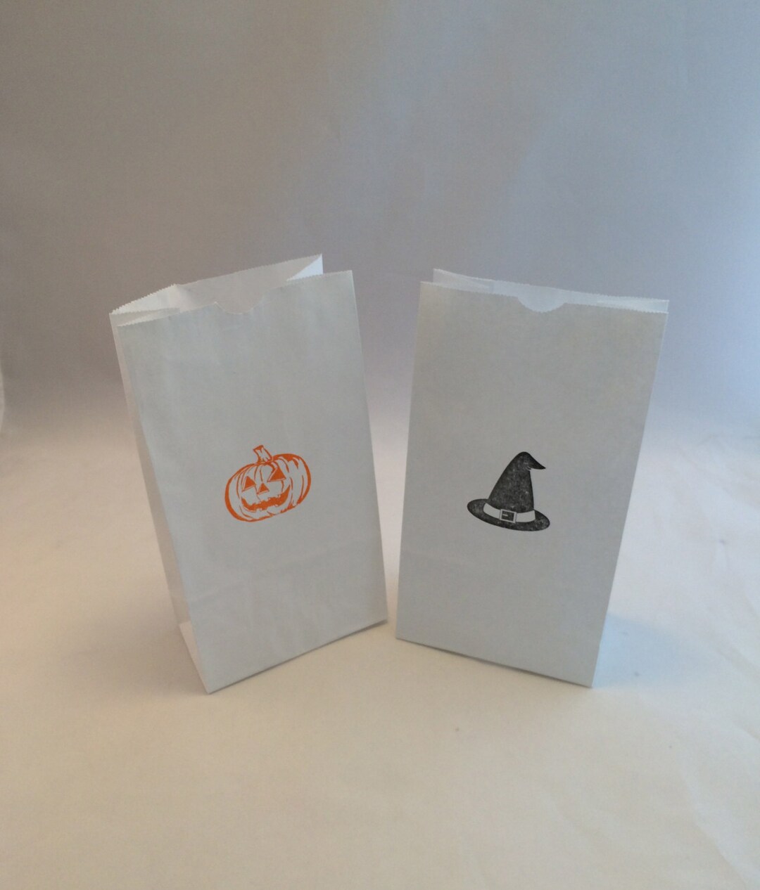 Halloween Party Bags: White Paper Halloween Favor Bags, Jack O Lantern ...