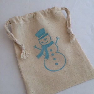 Christmas Gift Bag: Snowman Christmas Holiday Gift Bag or Favor Bags ...