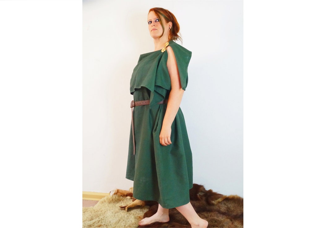 Peplos Peblos Made of Linen in Dark Green, Celts, Romans, Germans ...