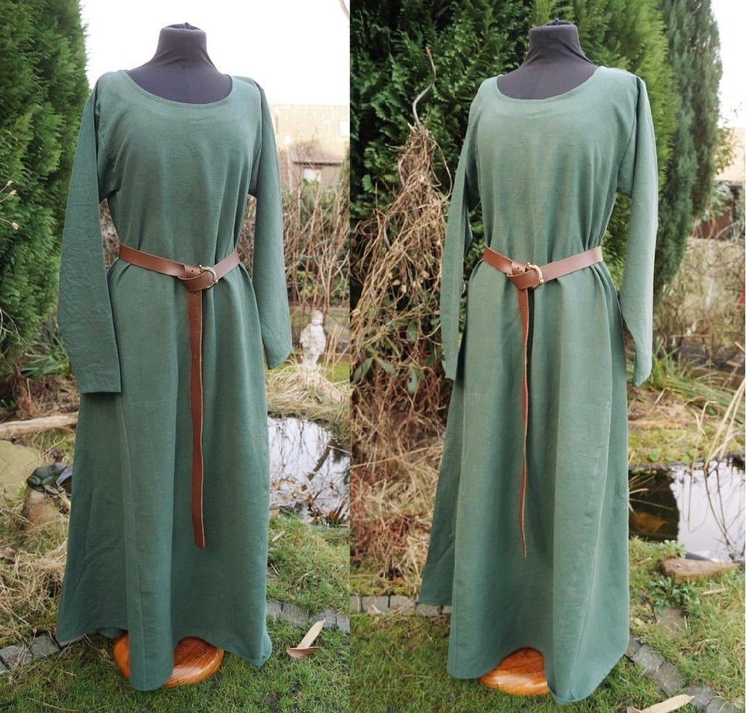 Medieval dress in dark green vikings reenactment slavic - Etsy Nederland