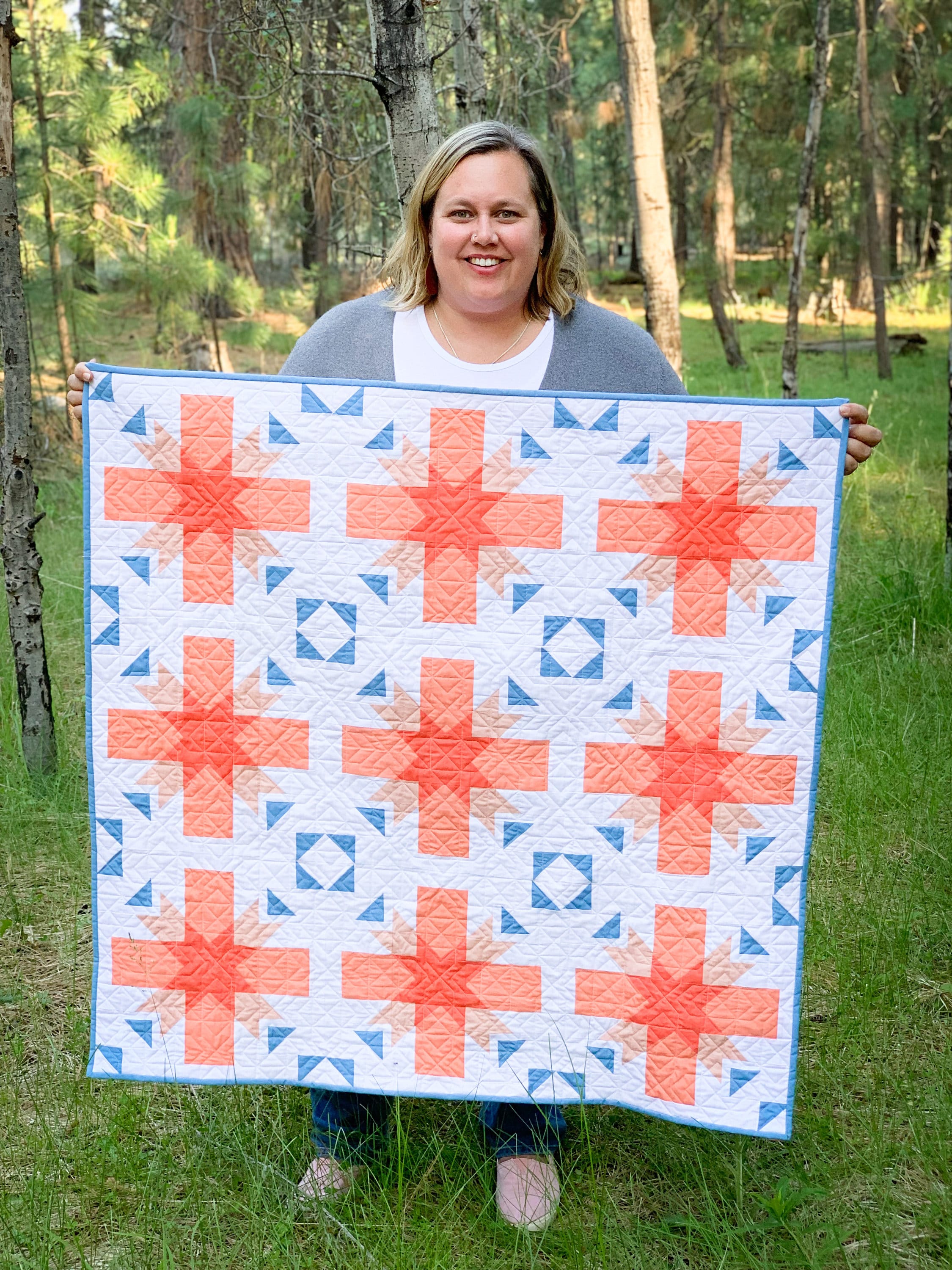 Sunrise Star Quilt Pattern - Modern Quilt Pattern - Fat Quarter Quilt ...