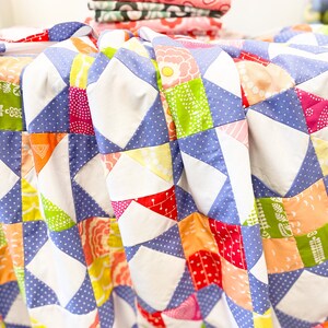 Hidden Shapes Quilt Pattern - Modern Quilt Pattern - Fat Quarter ...