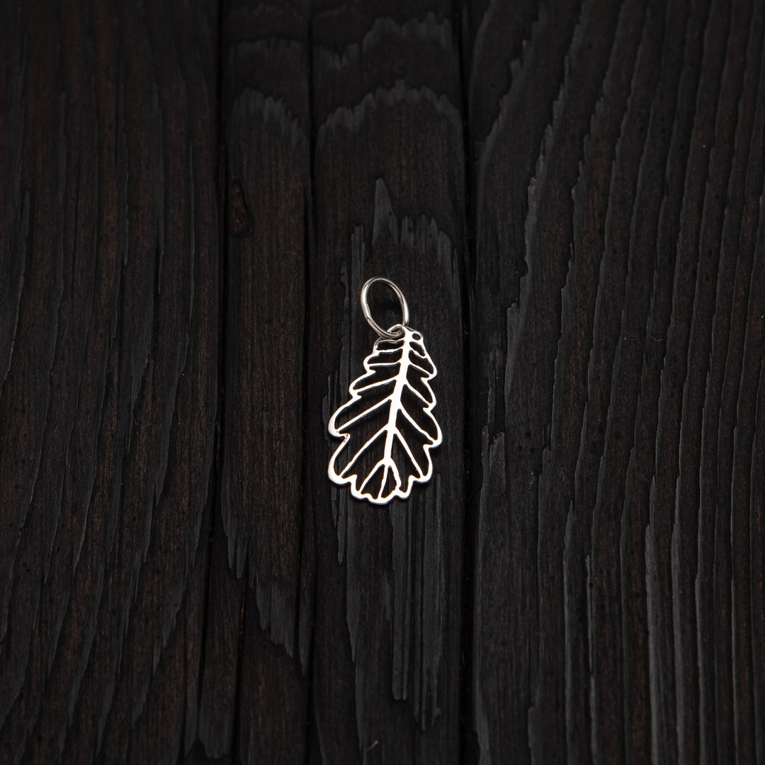 Oak Leaf Pendant in Chain Silver Nature Inspired Pendant Tree Jewelry ...